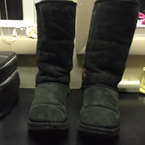 UGG | Shoes | Ugh Boots | Poshmark